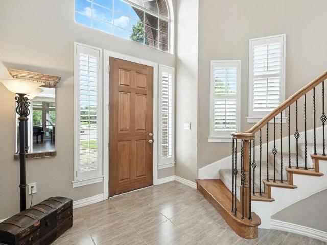 109 Visalia Ln, Denton, TX 76210 | MLS #21128