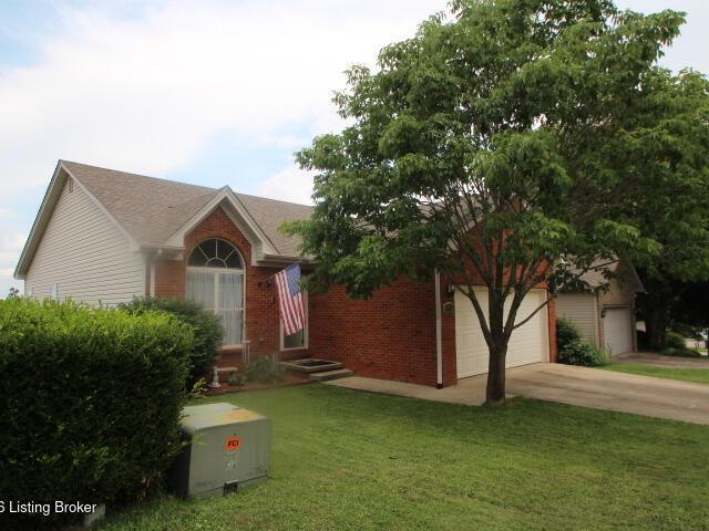 109 Yorkshire Dr