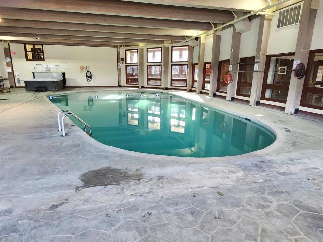 10 4 2 David Thompson Drive
