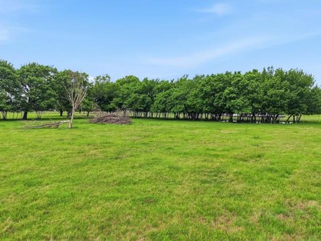 10.5 Graham Grove Rd, Collinsville, TX 76233