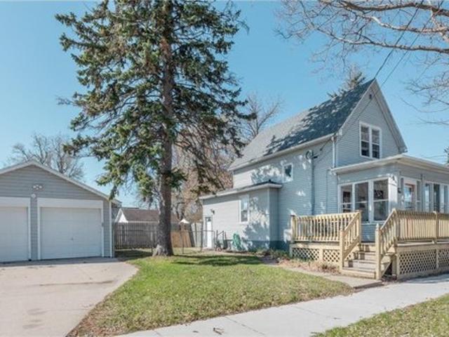 10 7th Ave N, Fargo, ND 58102