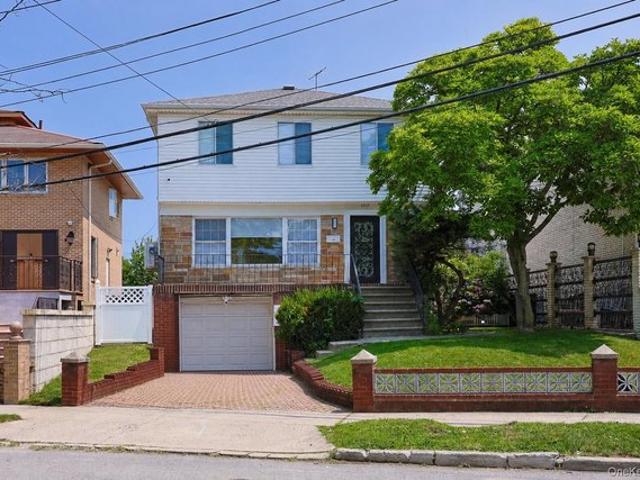 10 07 st, Whitestone, NY 11357