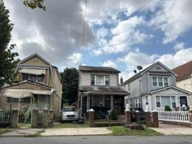10 116th Ave