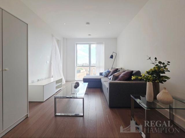 10 11 Bruckner Street, Westminster, London W10, 1 bed flat to rent, £2,200 pcm | PrimeLocation