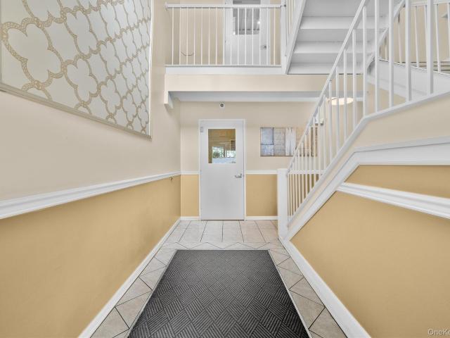 10 12 Chestnut Street A304