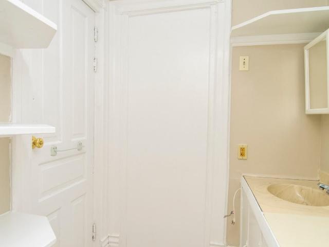 10 12 S 16th Ave E, Duluth, MN 55812 | MLS #6123 | Compass