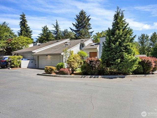10 143rd Ave SE Unit 4, Bellevue, WA 98007