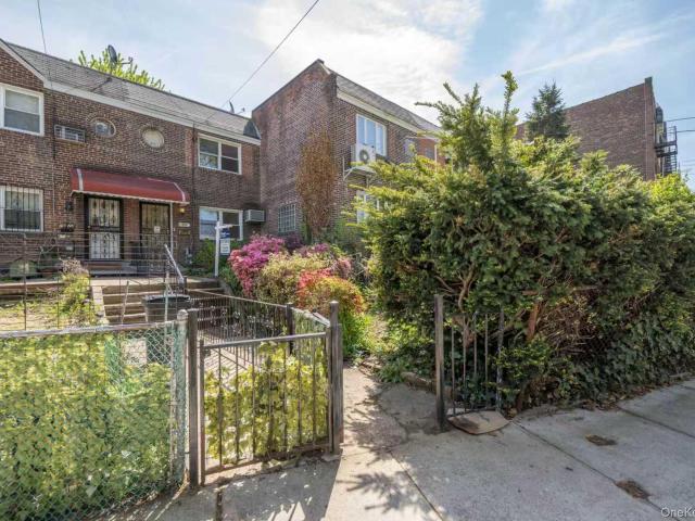 10 25 th Street