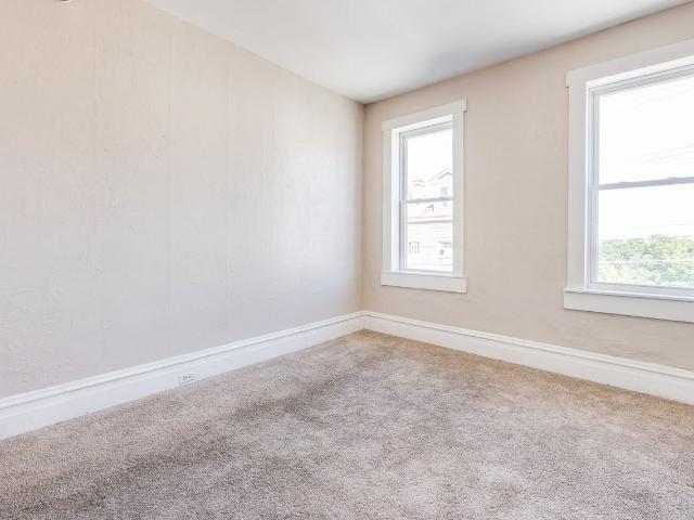 10 35 Mt Oliver 2 Bedroom Apartment for Rent at 35 Mount Oliver St, Pittsburgh, PA 15210 Southside Slopes