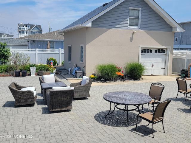 10 3rd Avenue Unit B
