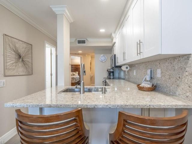 10 Tampa Pl, Unit 502, Marco Island, FL 34145 | MLS #226015