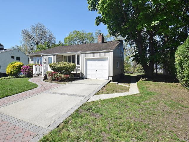 10 Tacoma Lane