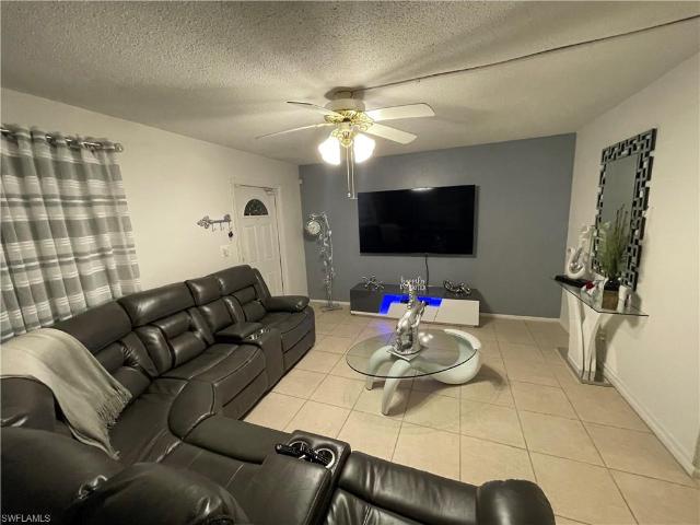 10 Temple Ct, Lehigh Acres, FL 33936 | MLS #226016