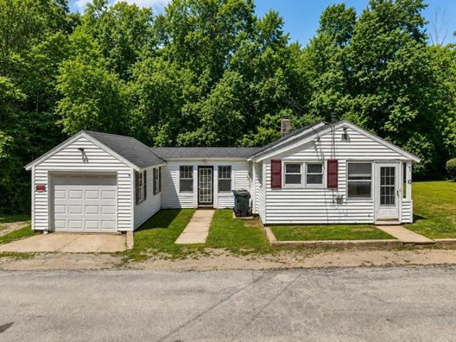 10 Terrace Ln, Goffstown, NH 03045