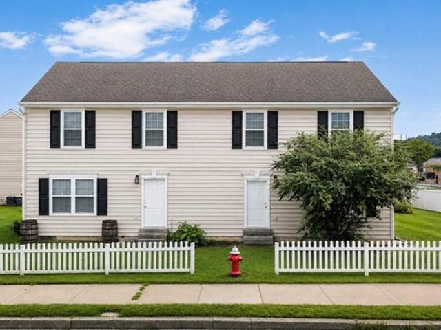 10 Terry Ct, Downingtown, PA 19335