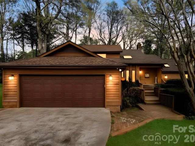 10 Thornwood Ct, Lake Wylie, SC 29710 | MLS #4354
