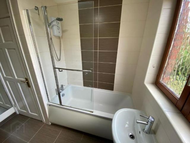 10 The Pines, Culcavy Road, Hillsborough, BT26 6NT