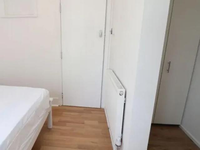 10 The Ride, London, TW8 9LA, United Kingdom | Room for rent #154572735 | Rentberry