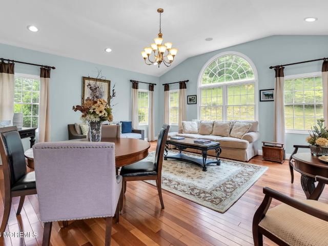 10 Timmons Hill Drive