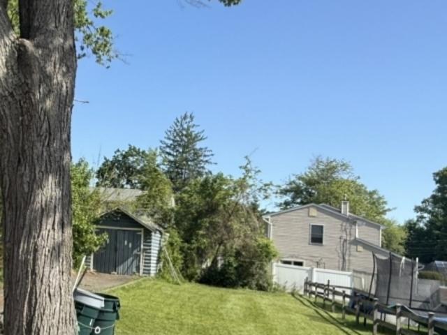 10 Tioga Ave