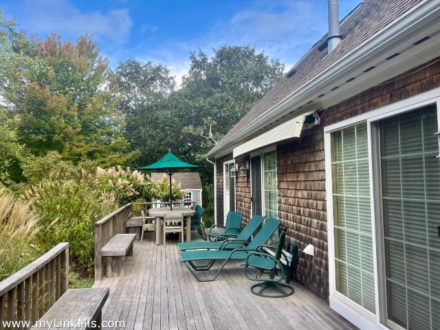 10 Trotters Ln, West Tisbury, MA 02568 | MLS #44204