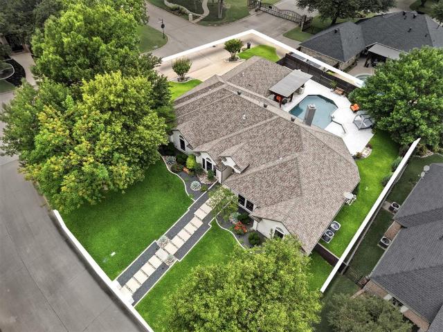 10 Trailside Court