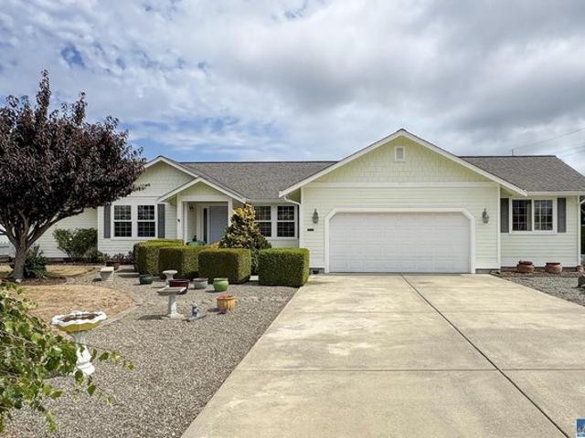 10 Valley Farm Ct, Sequim, WA 98382