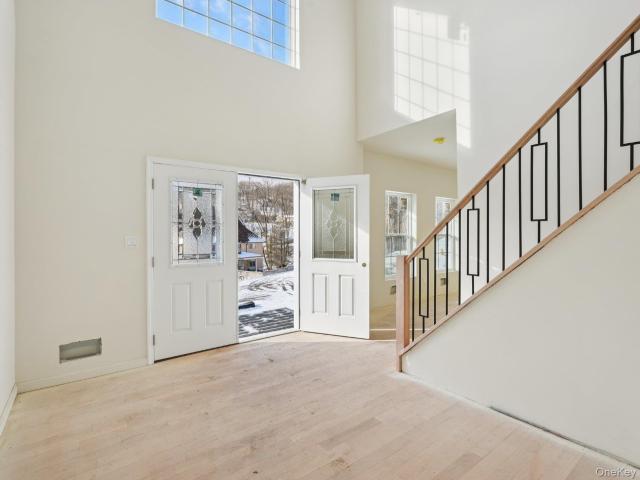10 Vargas AKA 70 Jessup Ln Circle