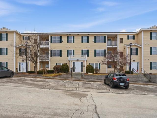 10 Vista Ridge Dr Unit 2, Londonderry, NH 03053