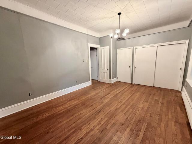 10 W Main Street