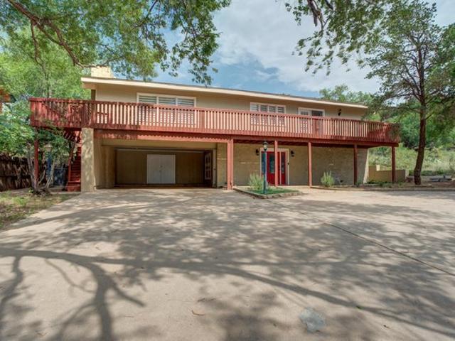 10 W Brookhollow Dr, Ransom Canyon, TX 79366