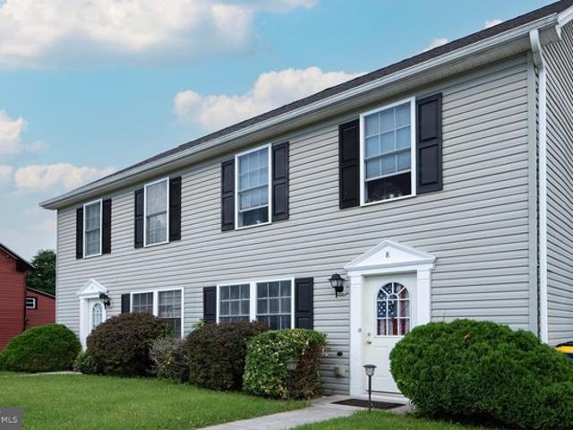 10 W Cabin Hollow Road, Dillsburg, PA 17019