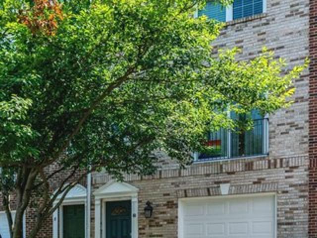 10 W Glebe Rd, Alexandria, VA 22305