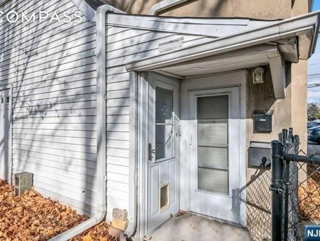 10 W Prospect St 2, Waldwick, NJ