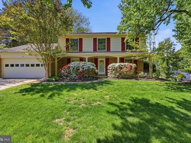 10 Wandering Trail Ct, Potomac, MD 20854