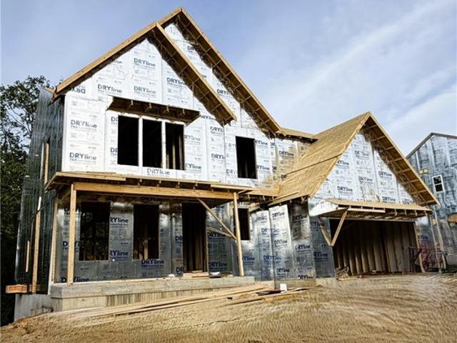 10 Wadestone Ln, Springboro, OH 45066