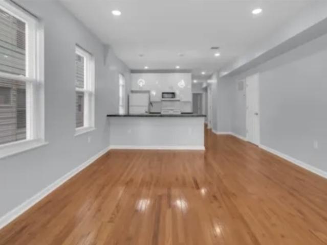 10 Walter Pl