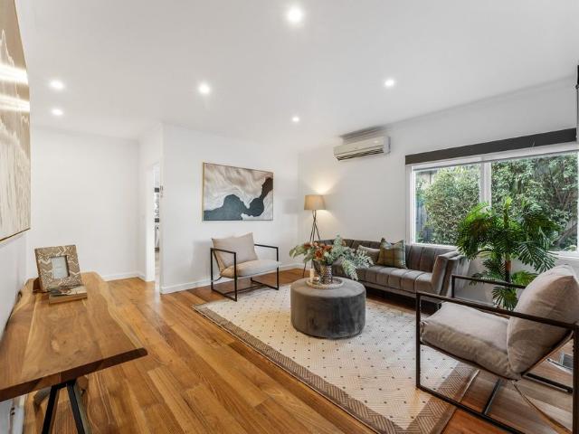 10 Walwa Street