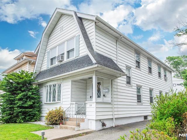 10 Walnut Parkway