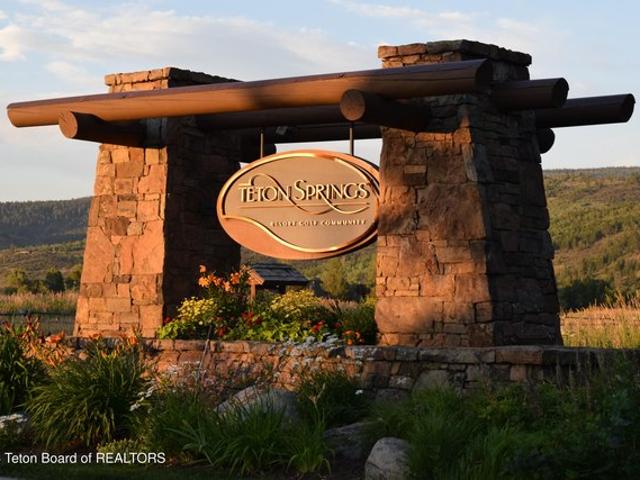 10 Warm Creek Ln Unit 301, Victor, ID 83455