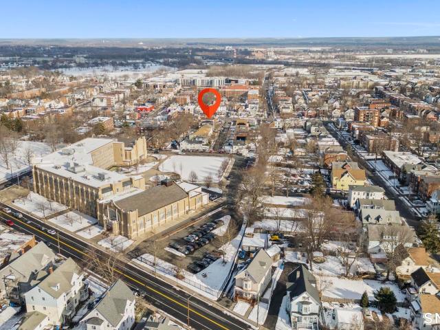 10 Warner St, Hartford, CT 06114 | Compass