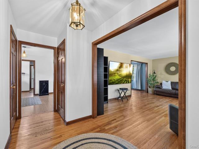 10 Washington Avenue