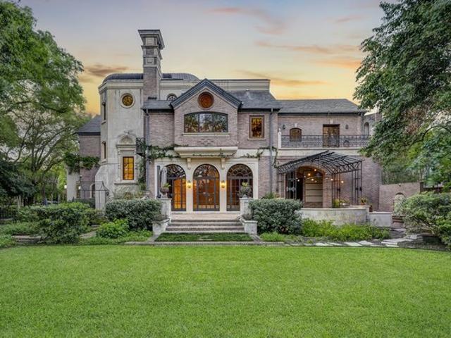 10 Waverly Ct, Houston, TX 77005