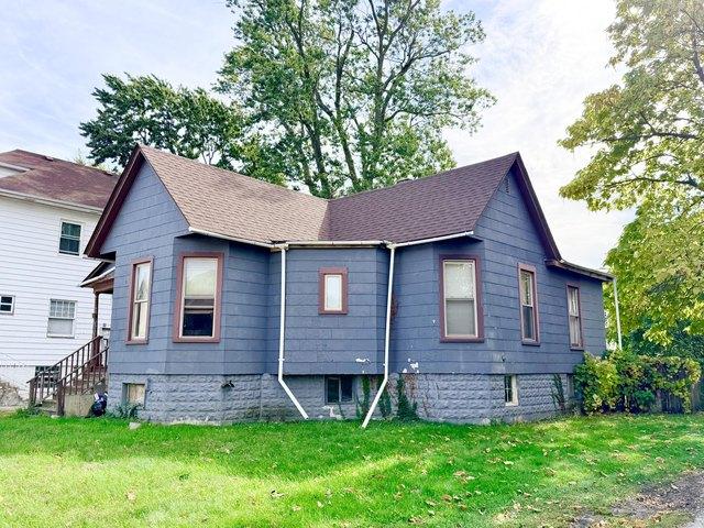 10 Webb St, Hammond, IN 46320