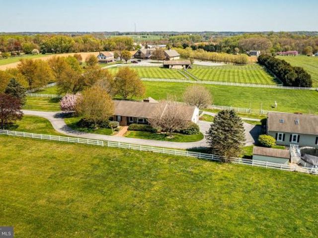 10 Webster Ln, Oxford, PA 19363
