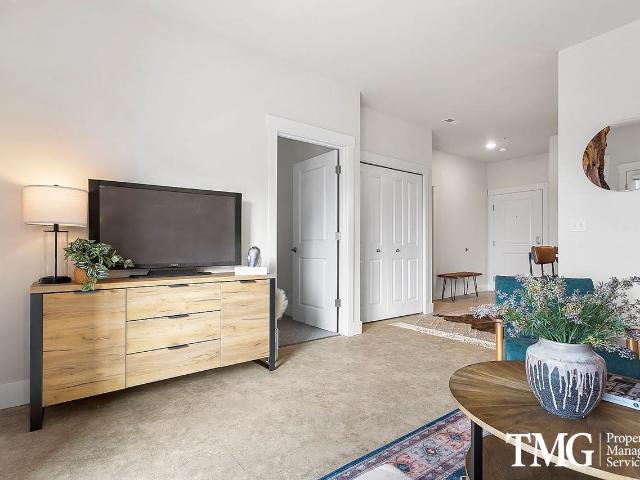 10 West at the Resort at Hansen Park 1 Bedroom Apartment for Rent at 7960 W 10th Ave, Kennewick, WA 99336