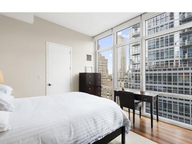 10 West End Avenue, New York, NY