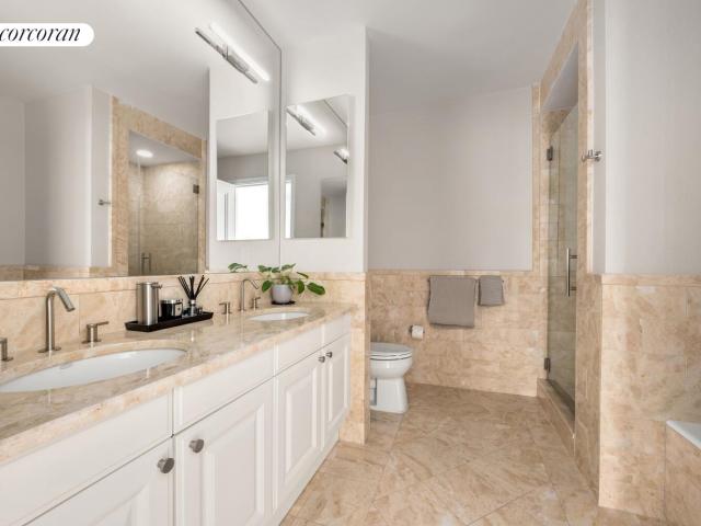10 West Street, Unit 22E