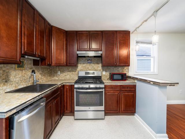 10 West 21st St Unit 2L, Bayonne, US, NJ