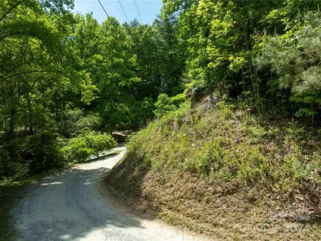 10 WHITE OAK RD, ROBBINSVILLE, NC 28771 Vacant Land For Sale.